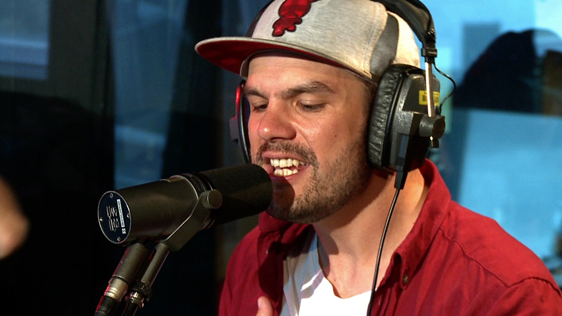 Seth Sentry covers Frenzal Rhomb 'Punch In The Face' for Like A Version ...