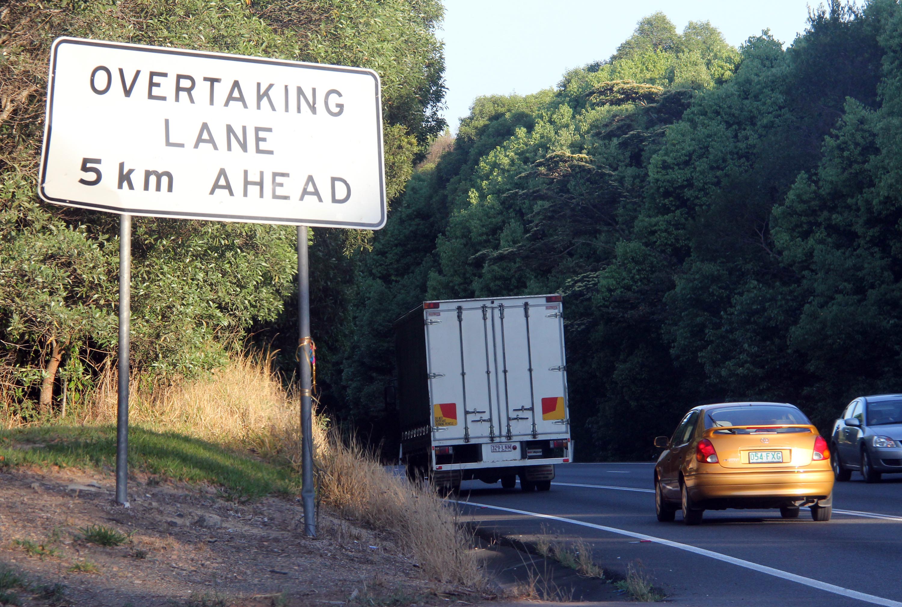Tumut Mayor lobbies for more overtaking lanes on shire's major roads ...