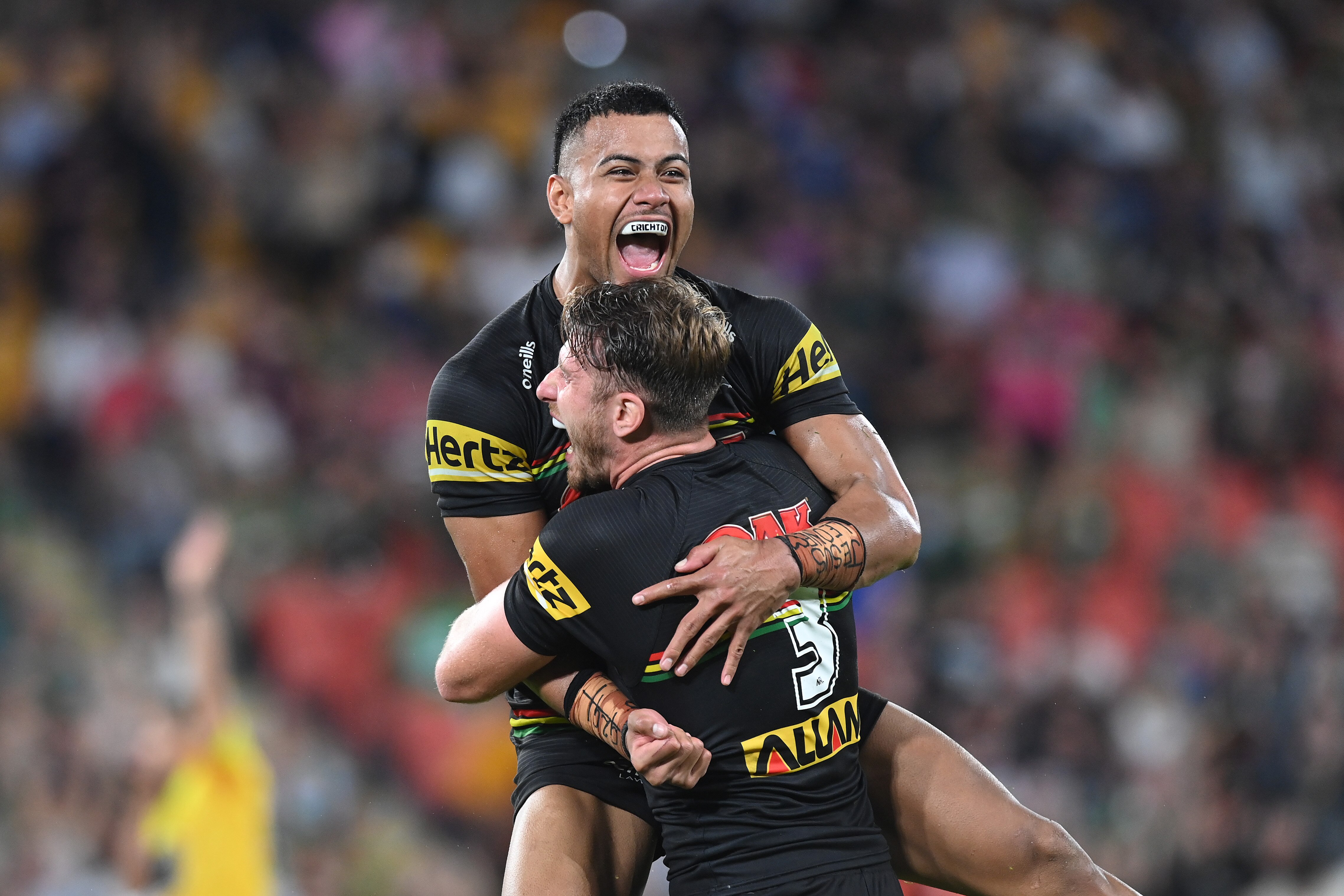 Penrith Panthers beat South Sydney 14-12 in the NRL grand final to ...