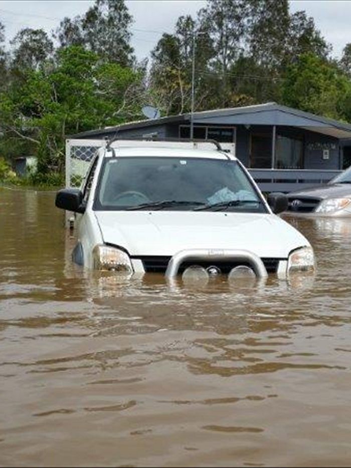 Chinderah's poorer residents returning to flooded and contaminated ...
