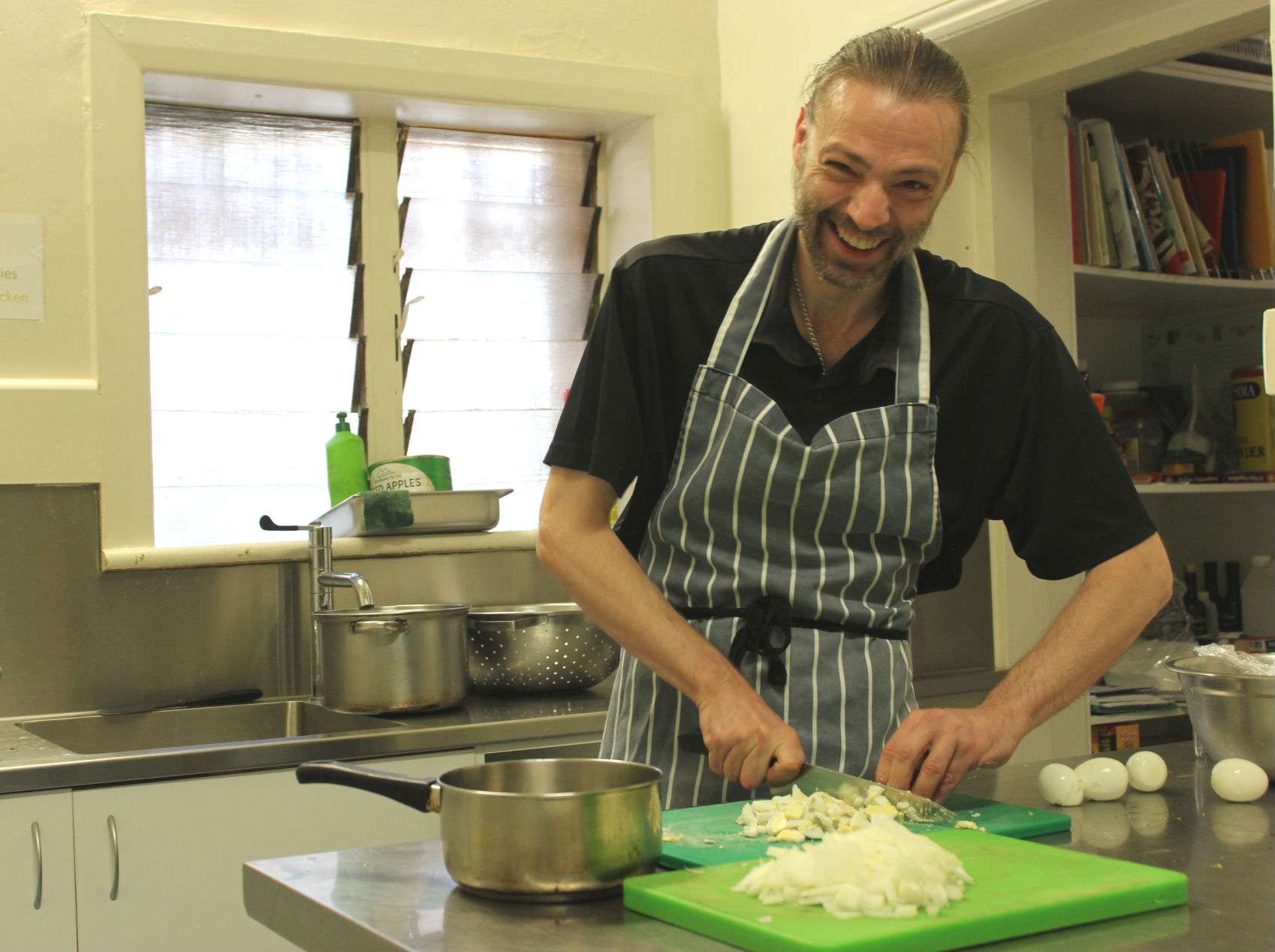 English chef falls in love with tiny outback town of Tibooburra, but ...