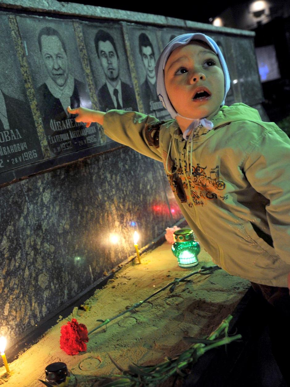 Ukraine marks Chernobyl anniversary - ABC News
