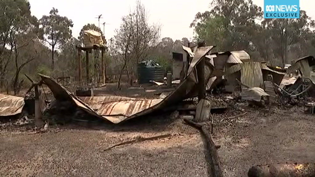 Colo Heights home destroyed by bushfire on Friday - ABC News