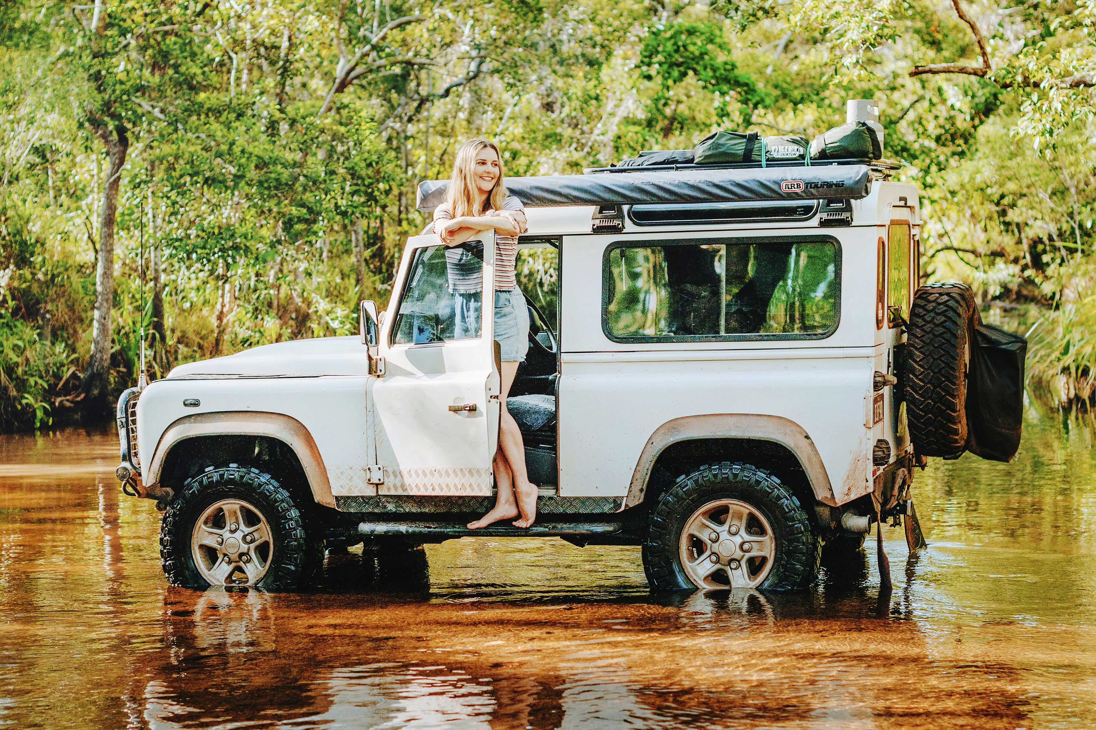 Female four-wheel drive enthusiasts confront…