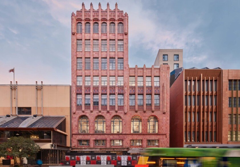 Lord Mayor blames tram works for Mecca store tram disruptions - ABC listen