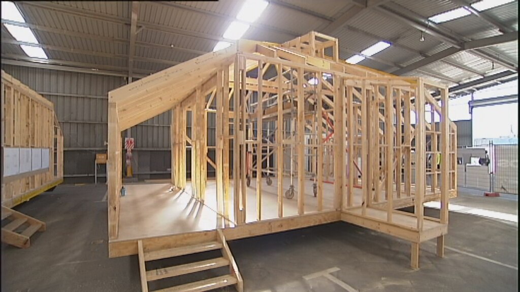 Replicas of Mawson's Antarctic hut under construction - ABC News