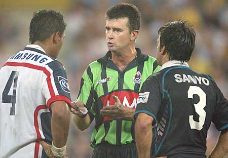 Mander to referee NRL grand final - ABC News