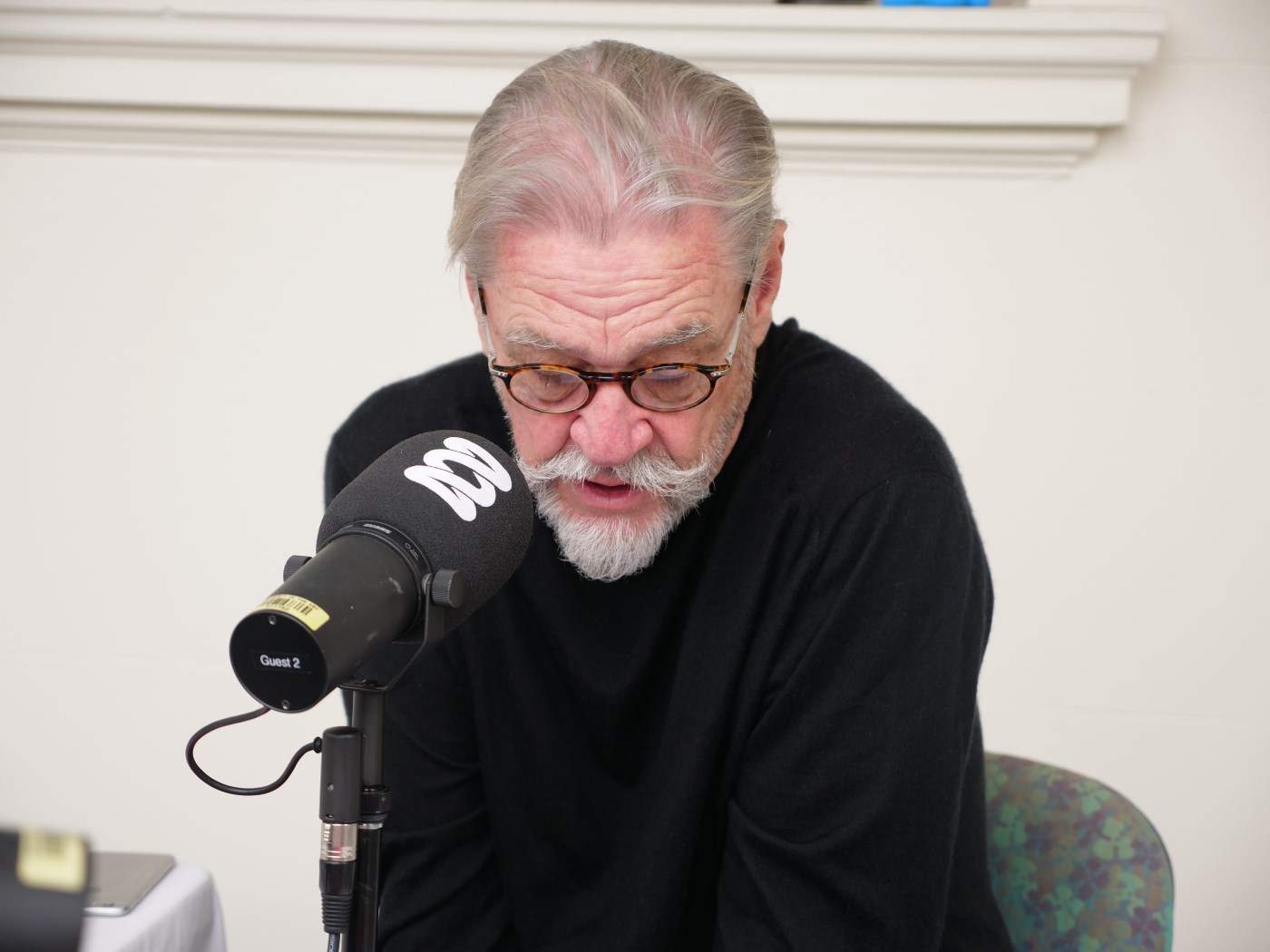 4RK Alumni John Morris performs the ABC News - ABC listen