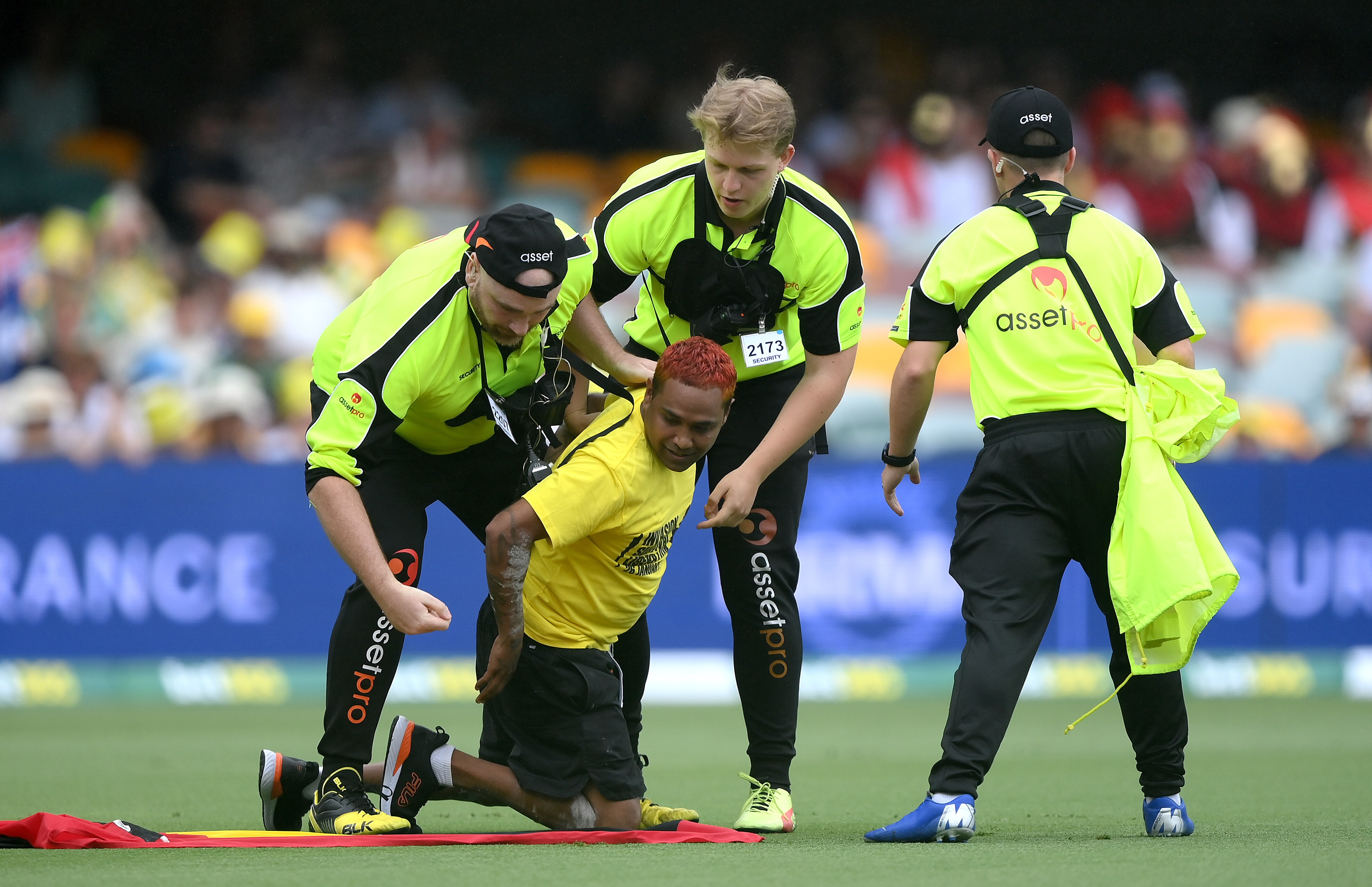 Five quick hits — Australia's stunning collapse, Alex Carey's spinning ...