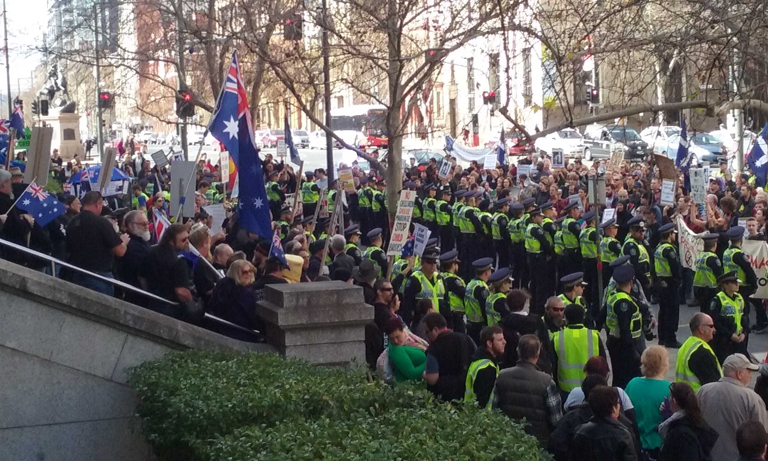 Reclaim Australia, No Room for Racism protests: Demonstrators clash as ...