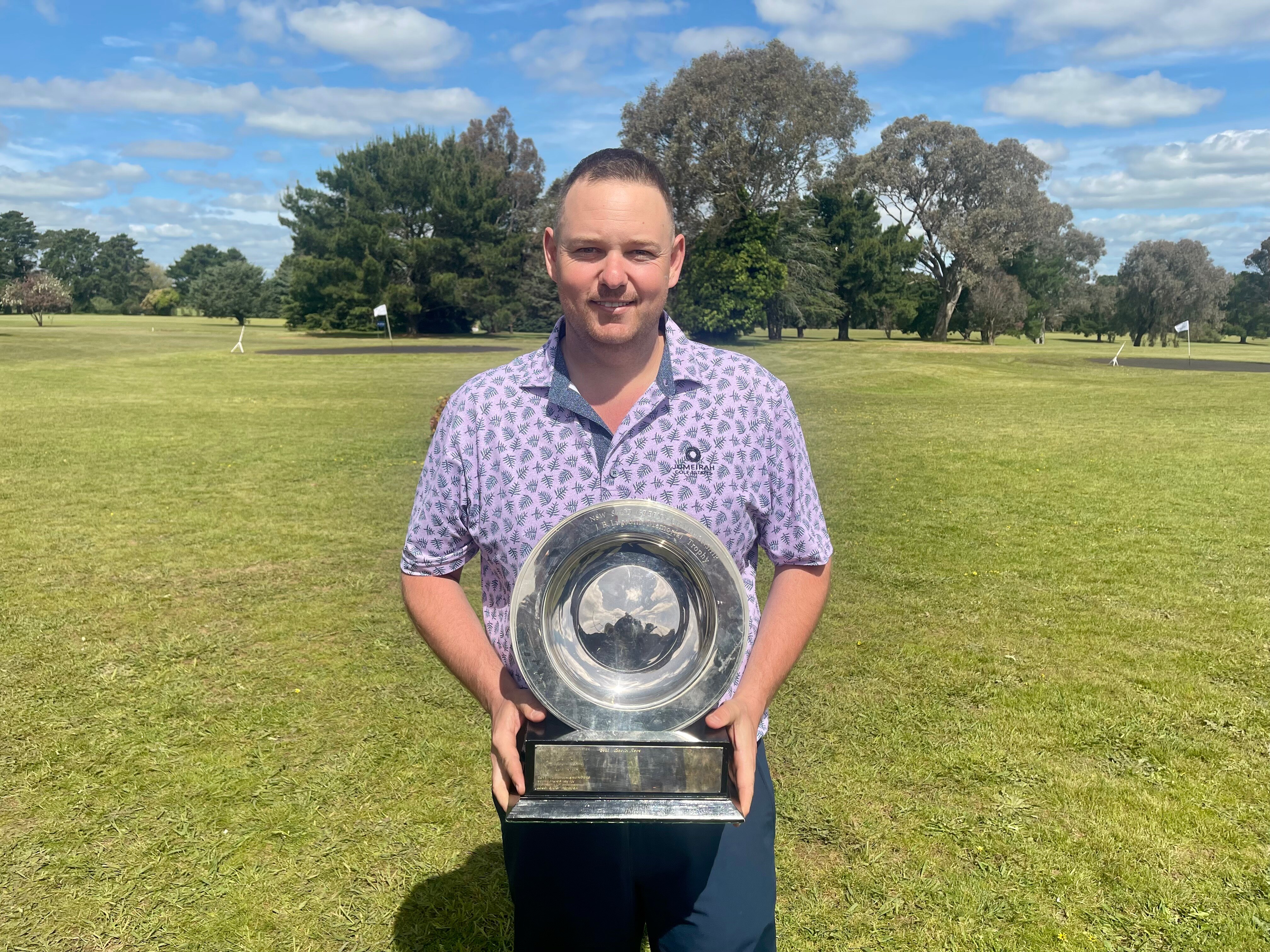 Griffith's Josh Stapleton wins sand green championship - ABC listen