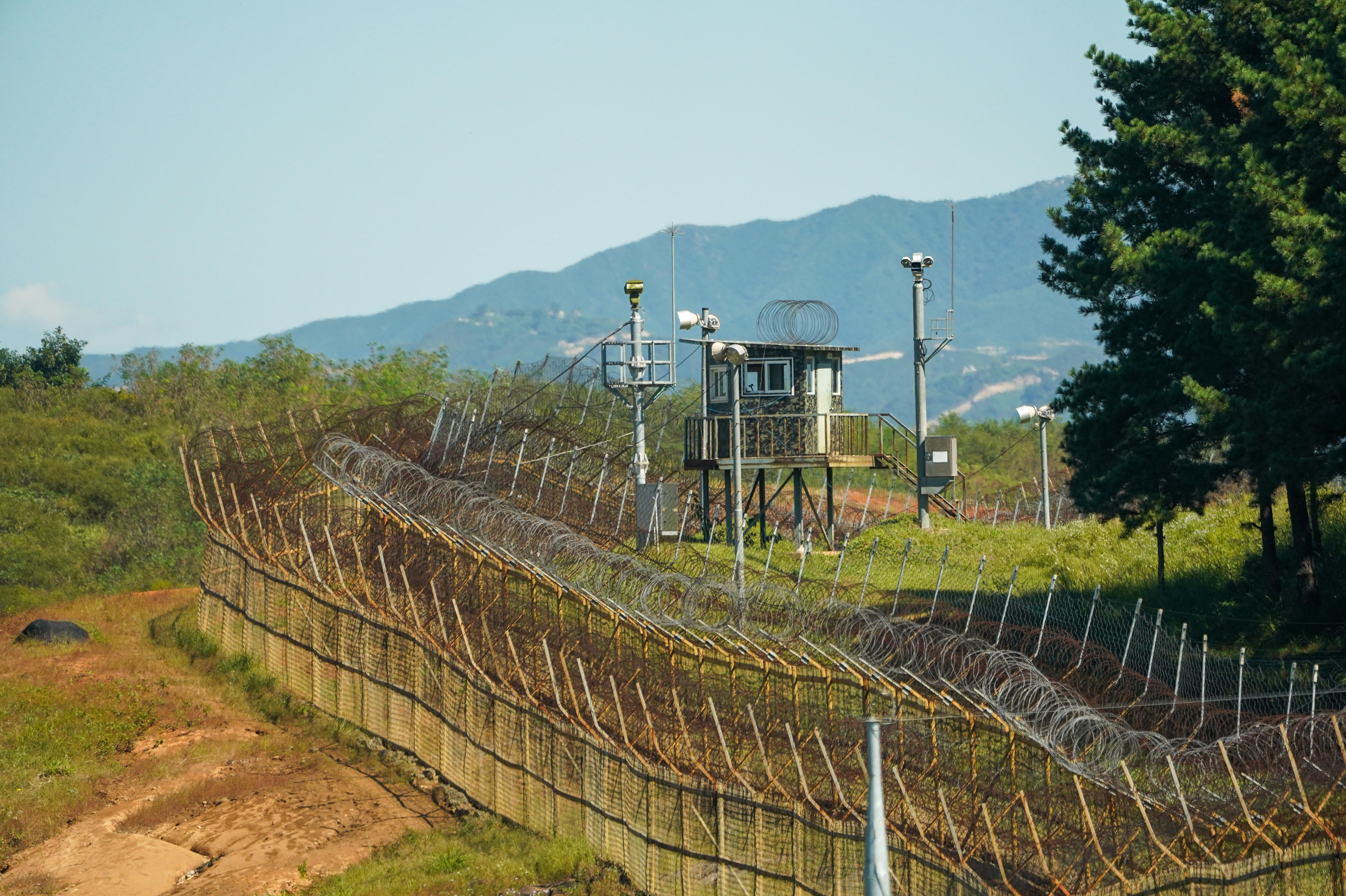How a team of Australians go into the world’s most dangerous strip of ...