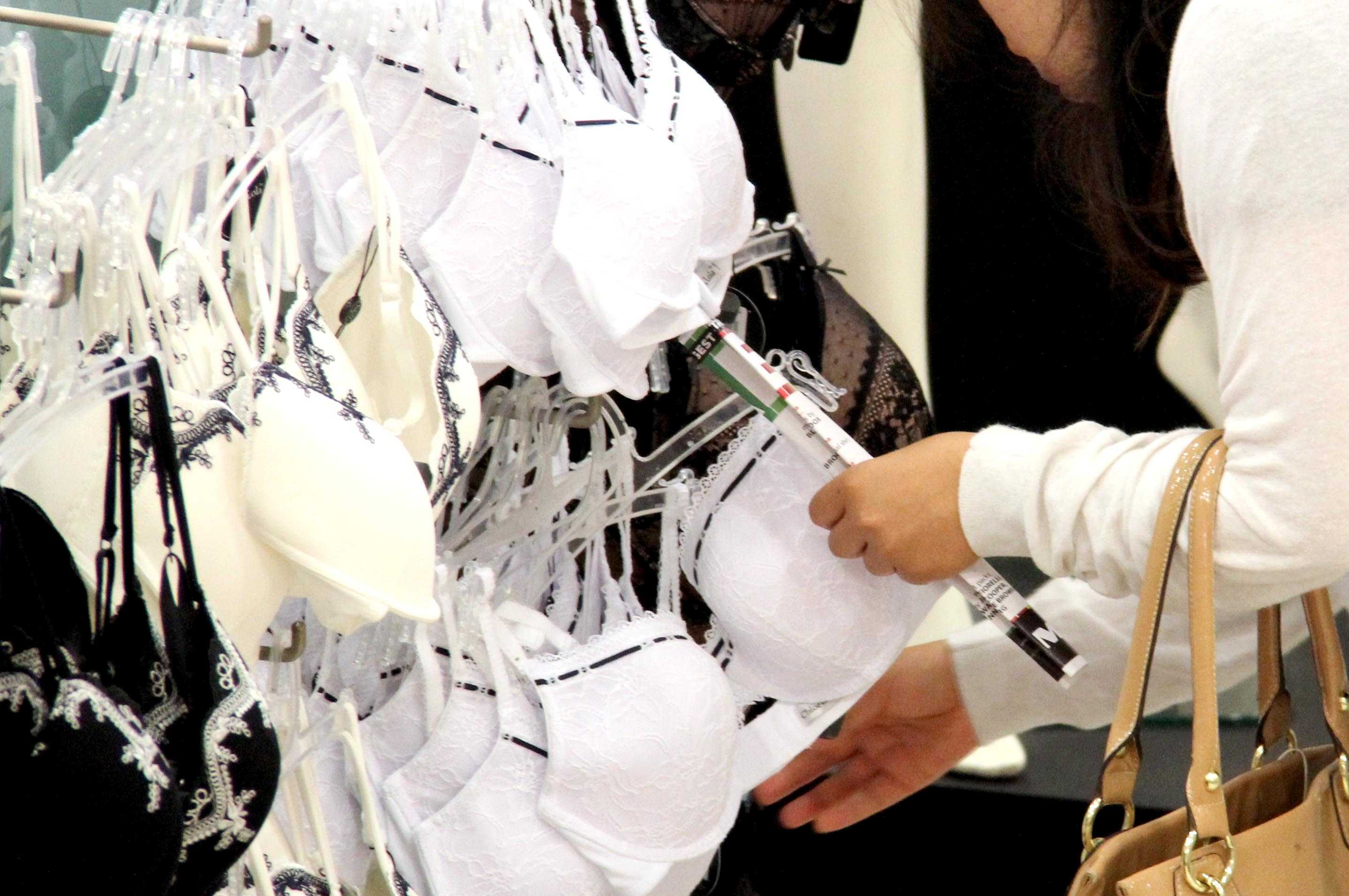 Store fined for forcing woman to show bra size - ABC News