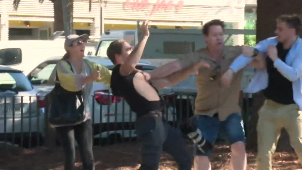 Man scuffles with photographer at Anning press conference - ABC News