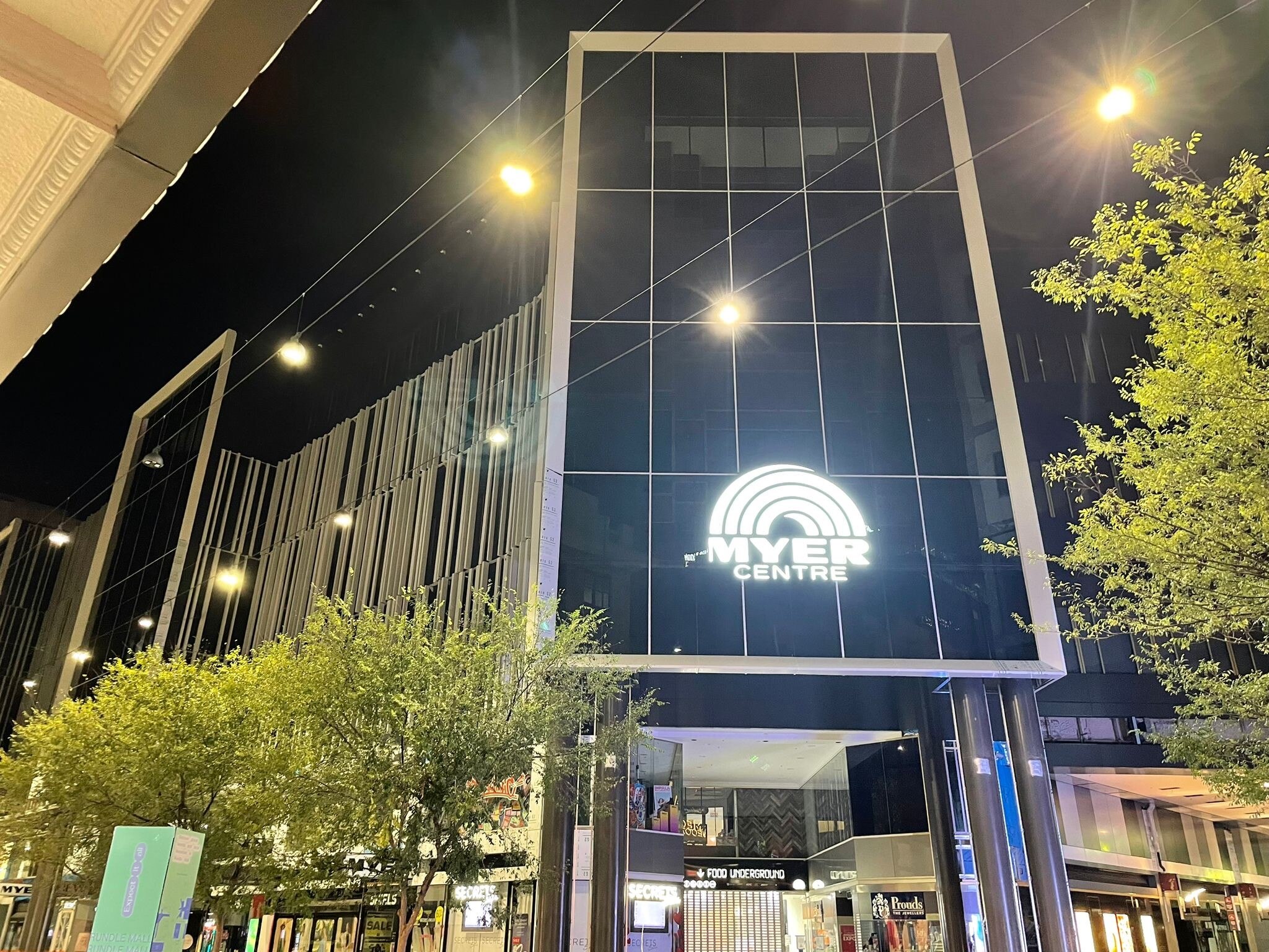 Rundle Mall shopping centre facade - from gelati to 'solar panel' - ABC ...