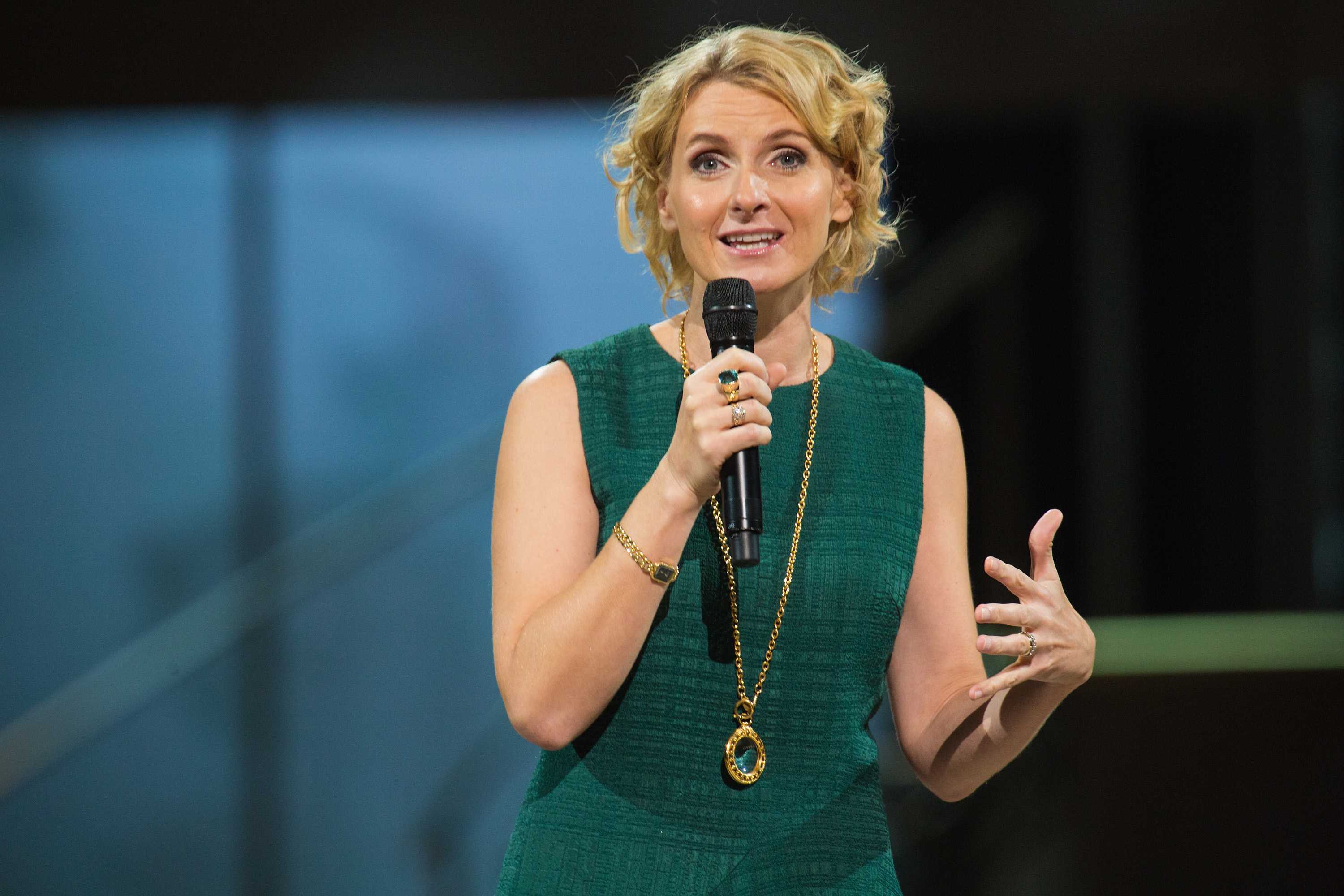 Eat, Pray, Love author Elizabeth Gilbert speaks about art, love, and ...