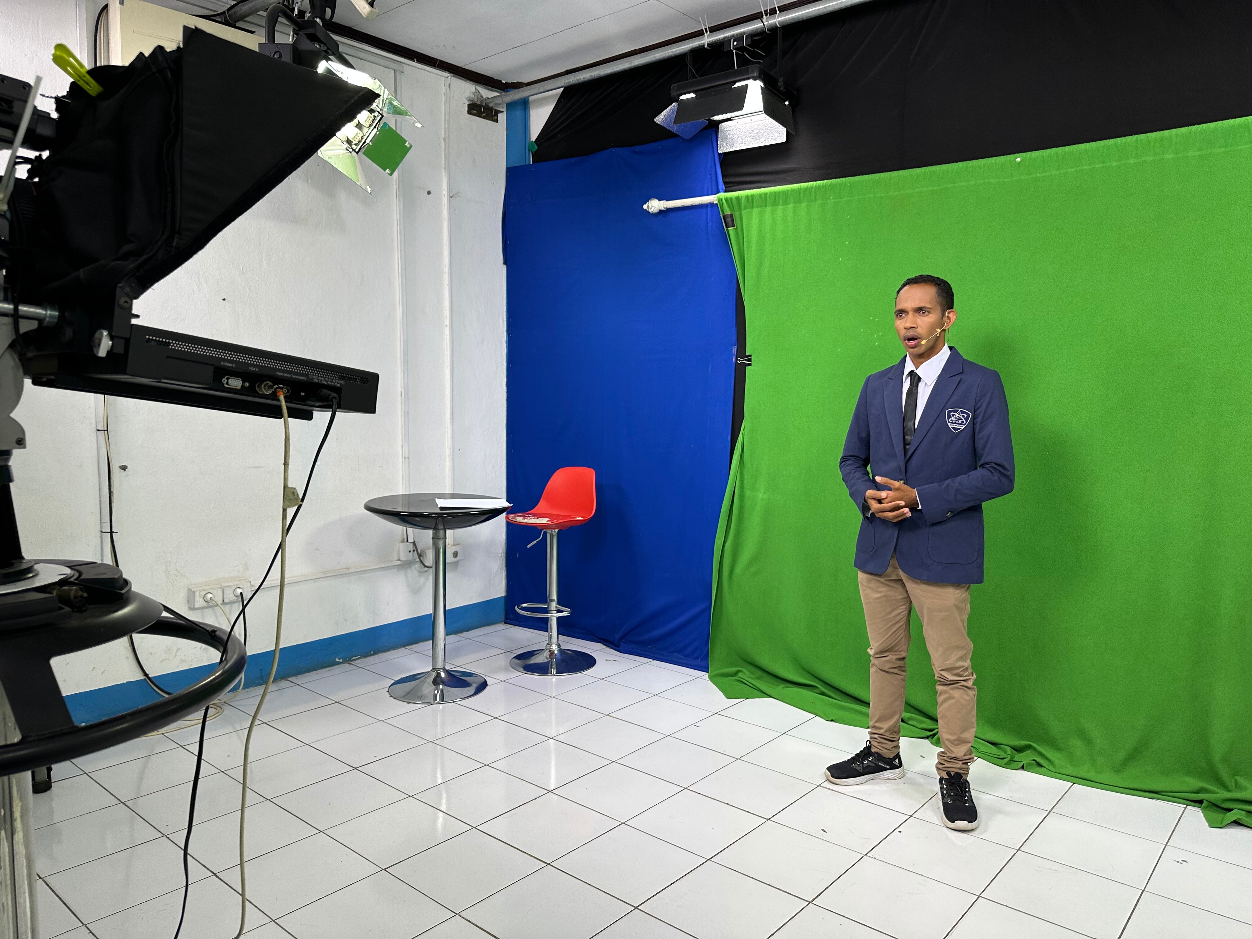 Timor-Leste broadcaster RTTL launches English news program to 'tell the ...