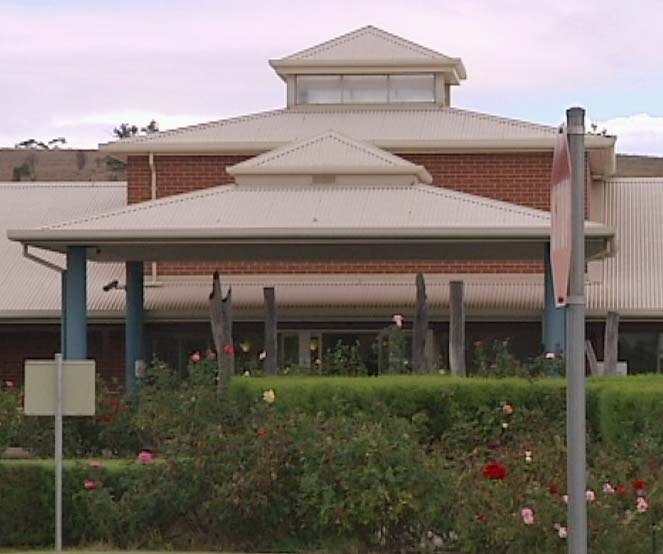 Three doctors suspended at Northam Hospital - ABC News