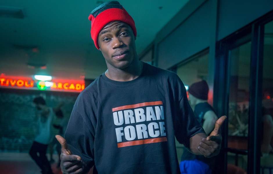 Photo essay: B-boys of the night - ABC News