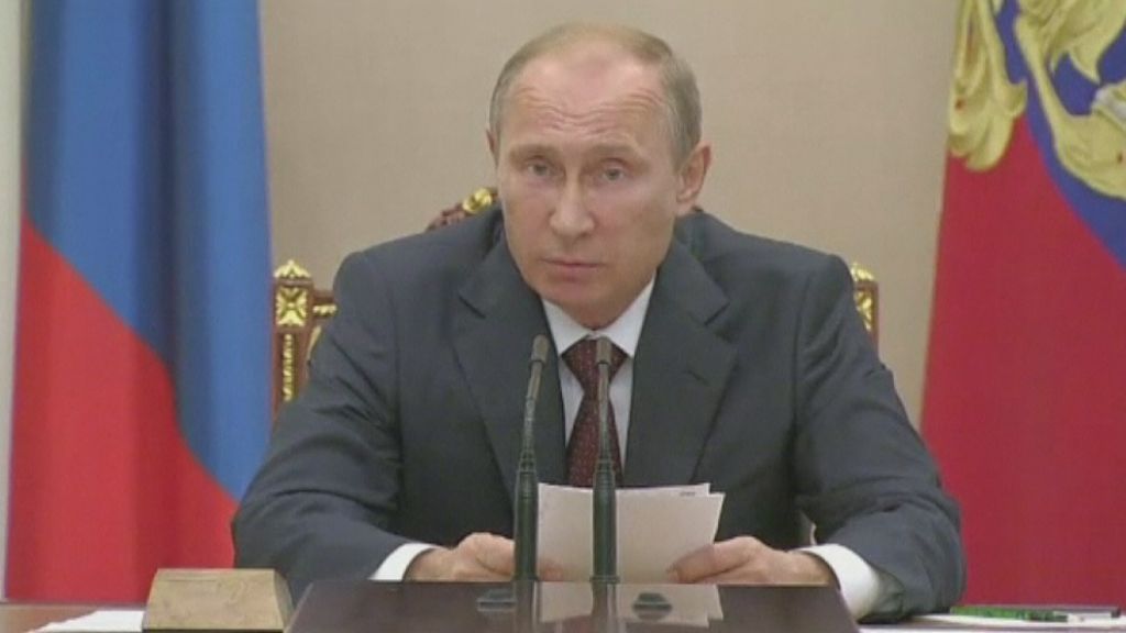 Putin reviving Soviet-style propaganda against his political enemies ...