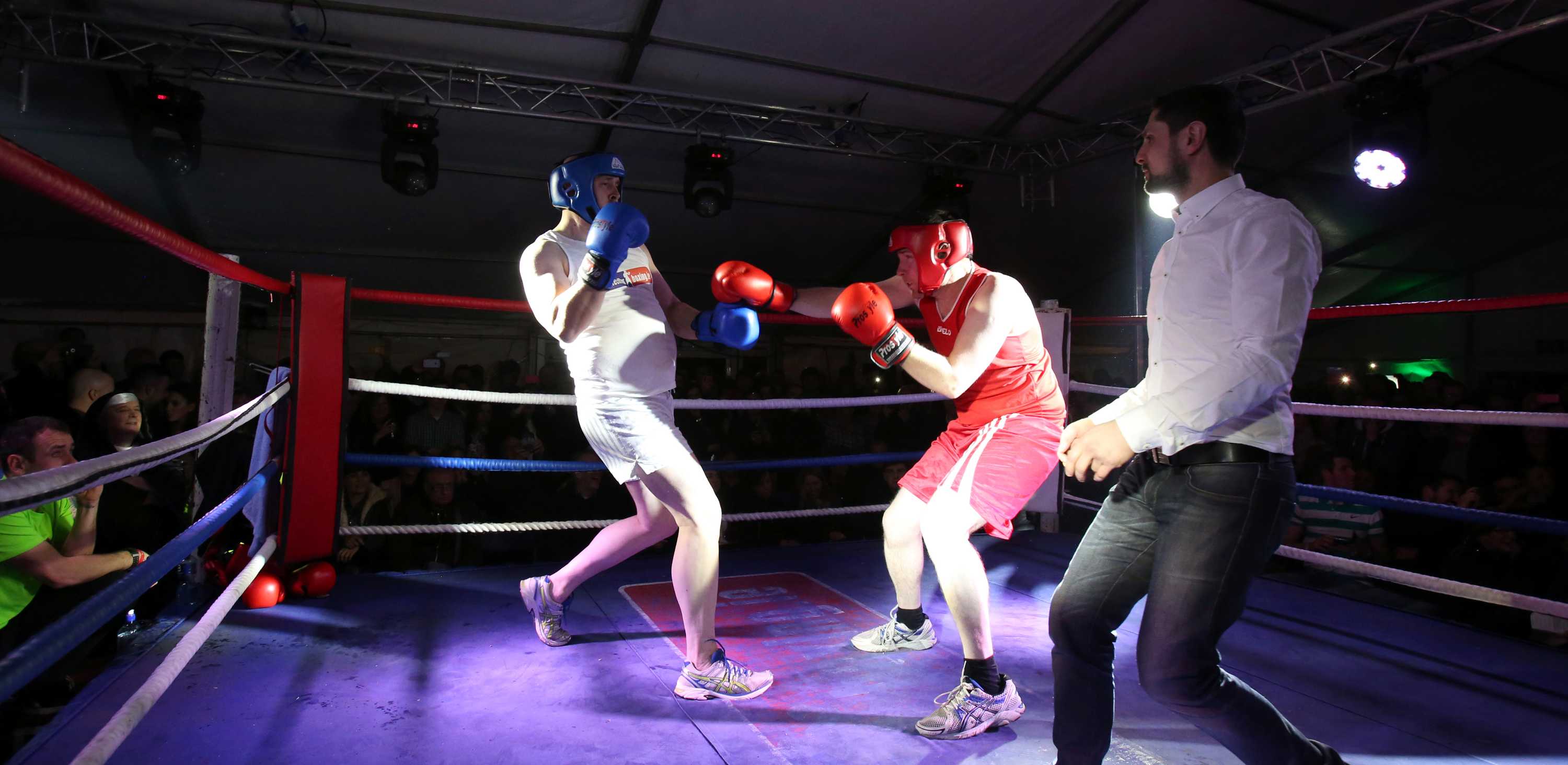 Irish Catholic priest takes to boxing ring to battle parishioner for ...