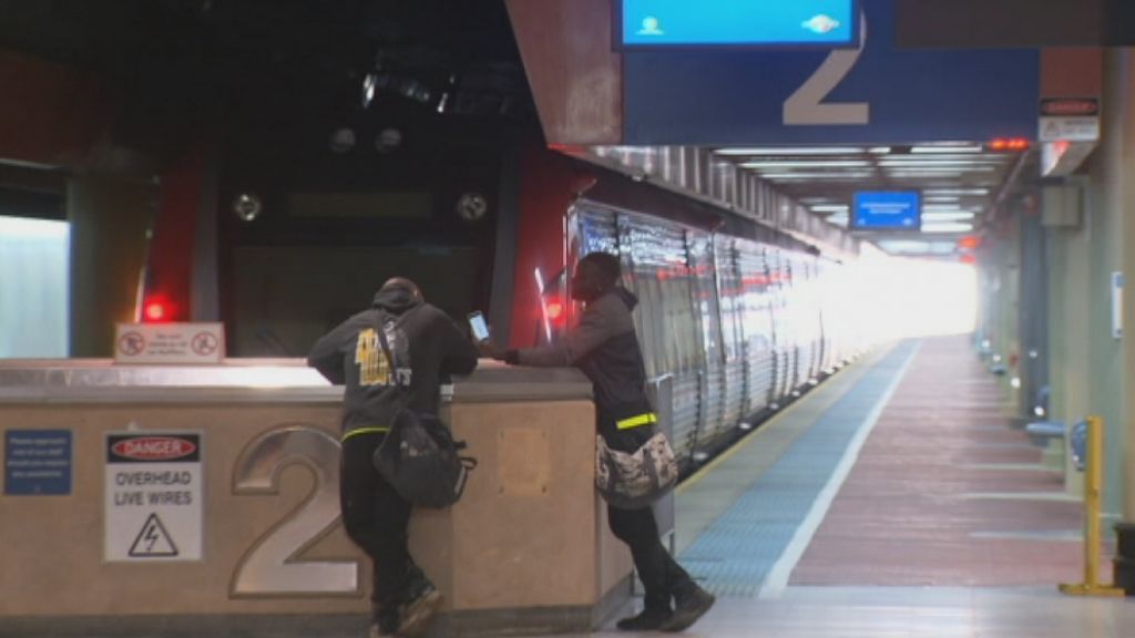 Train delays - ABC News