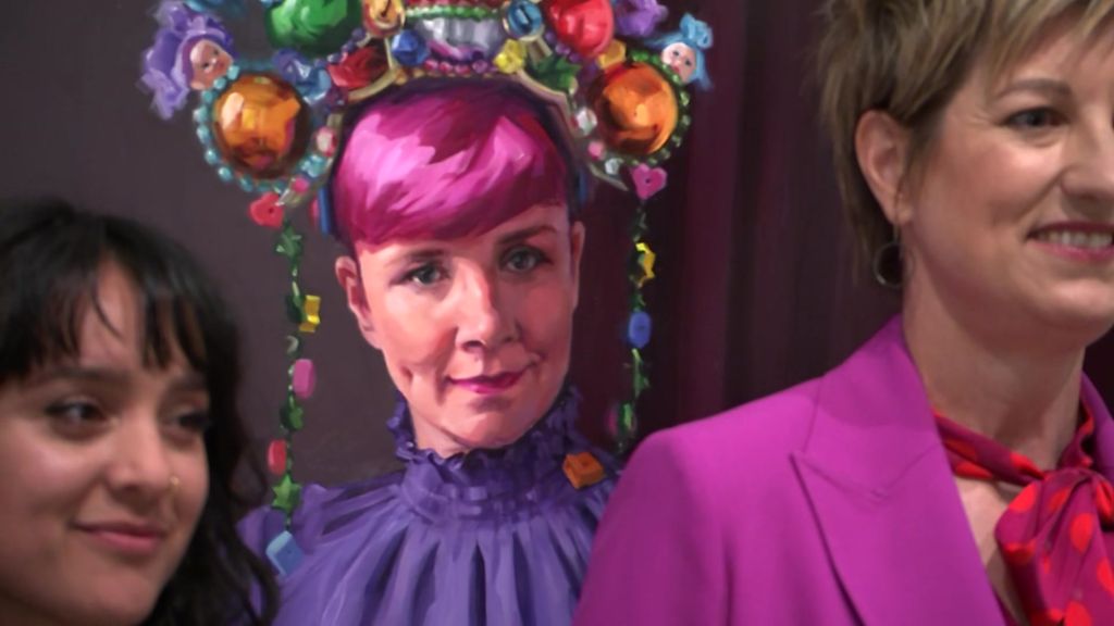 Portrait of comedian Cal Wilson wins the Archibald Packing Room Prize ...