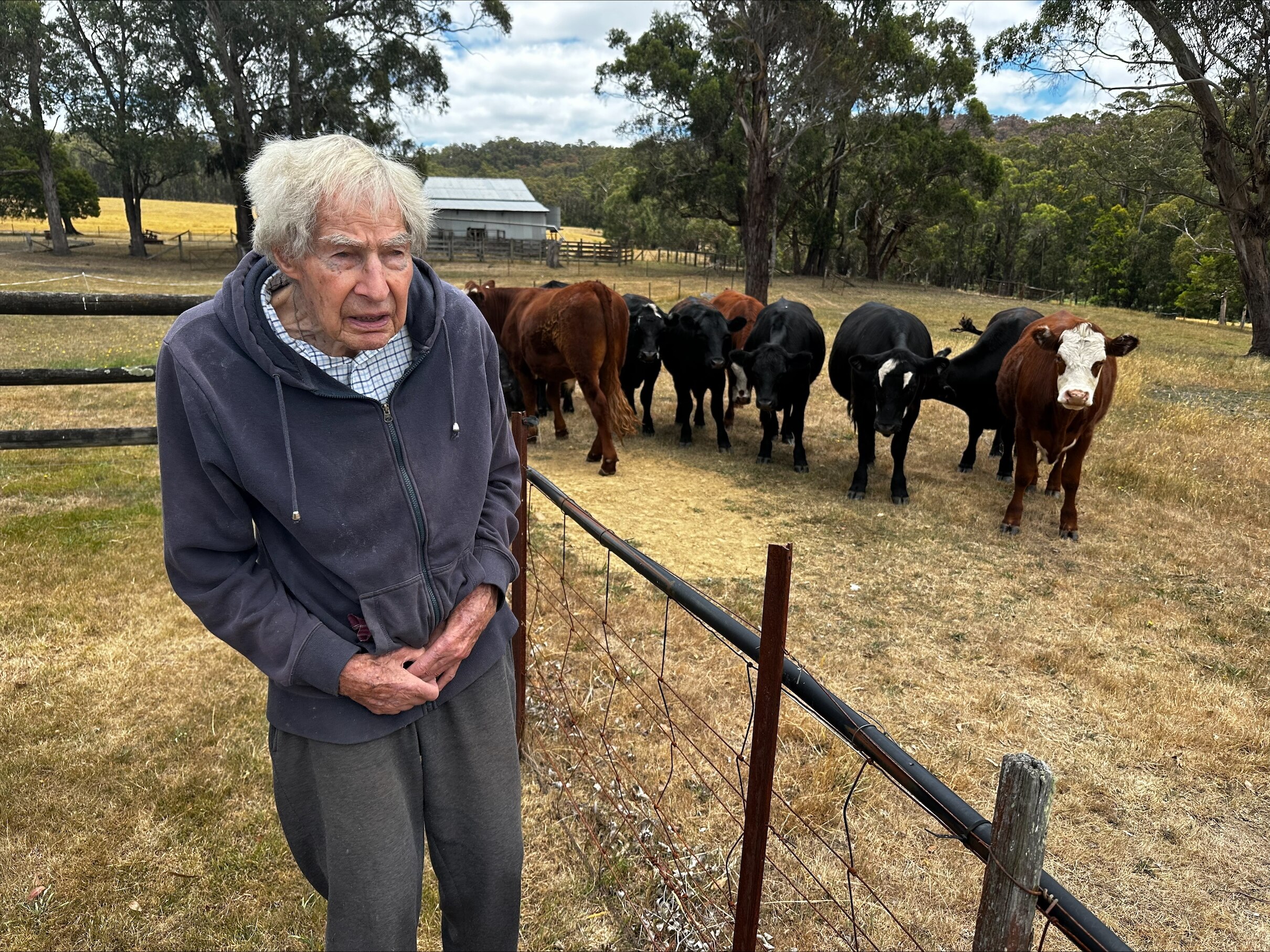 Firefighters gearing up to battle blazes on Christmas Day ahead of fire ...