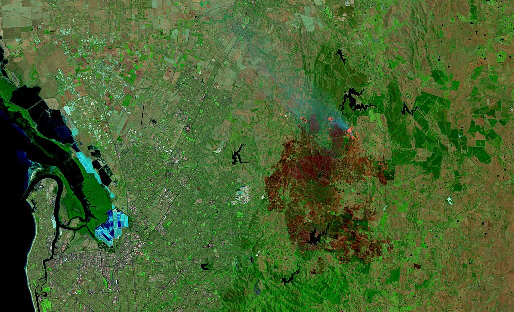 Australia signs $207 million commitment to satellite program - ABC listen