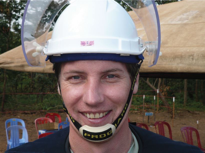 Combined funeral for Gordon and Michael Creighton - ABC News