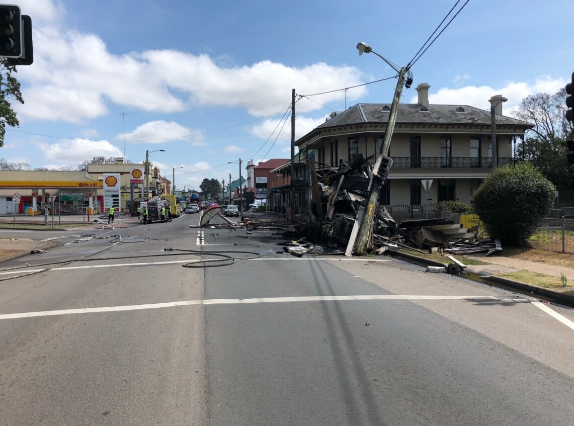Singleton 'like a war zone' after 'stolen' fertiliser truck crashes ...