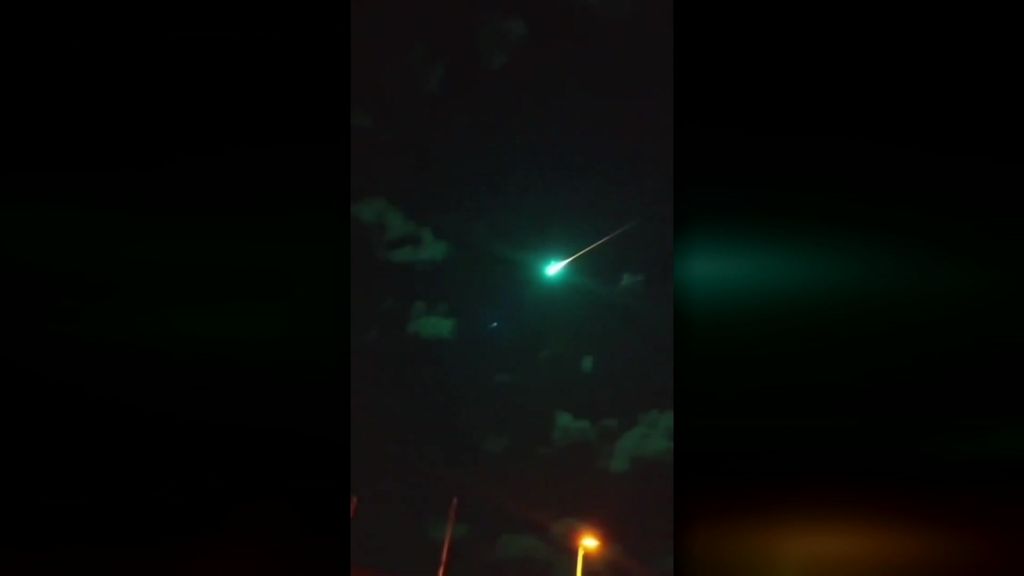 The meteor lit up the skies over New South Wales - ABC News