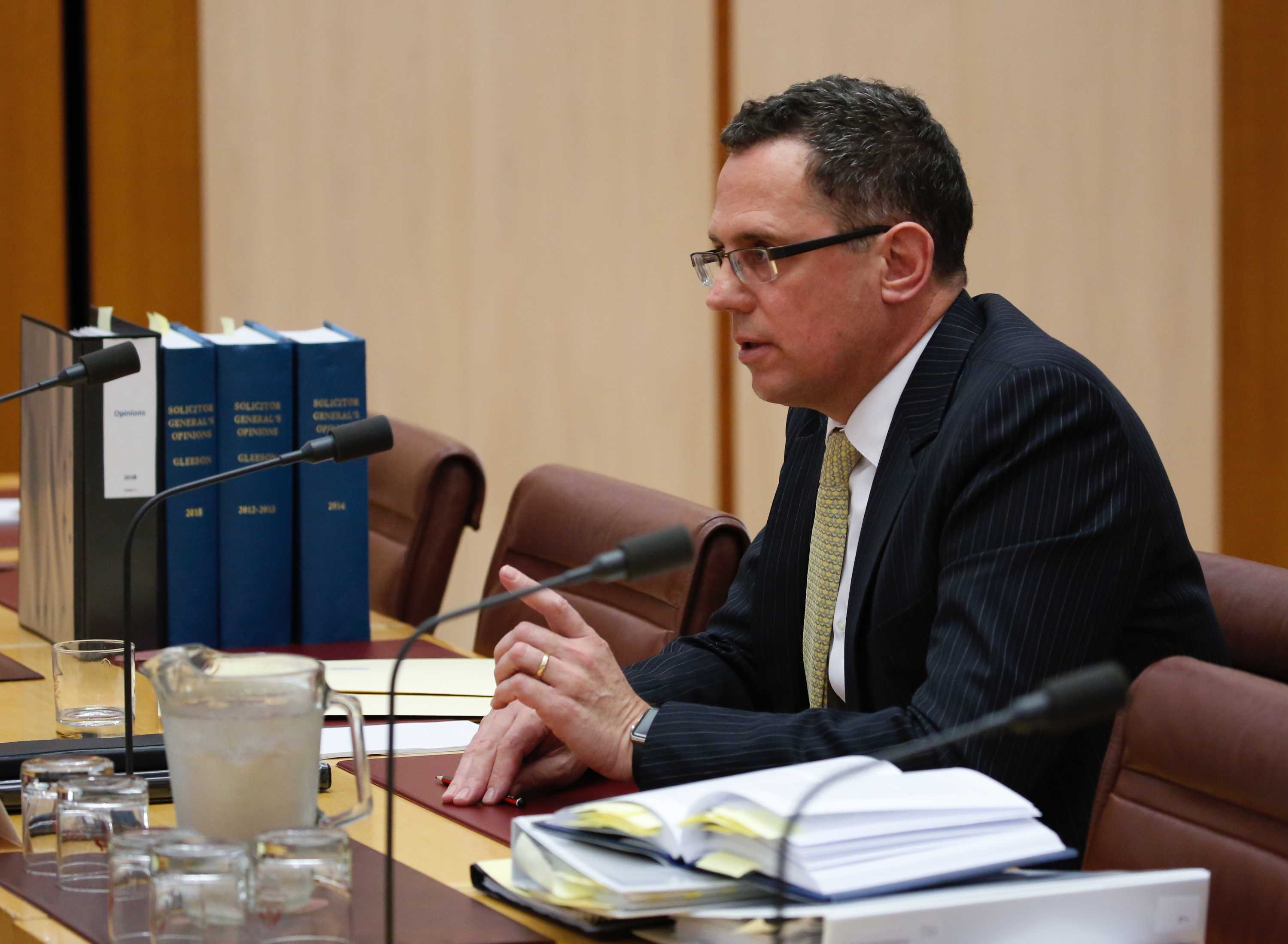 Prime Minister urged to consult Solicitor-General about Porter - ABC Radio