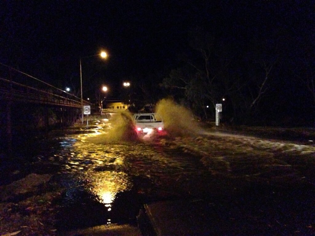 Todd River in Alice Springs flowing for first time this season, 37 ...