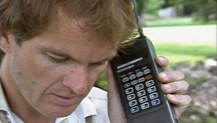 30 years of the mobile phone in Australia - ABC News