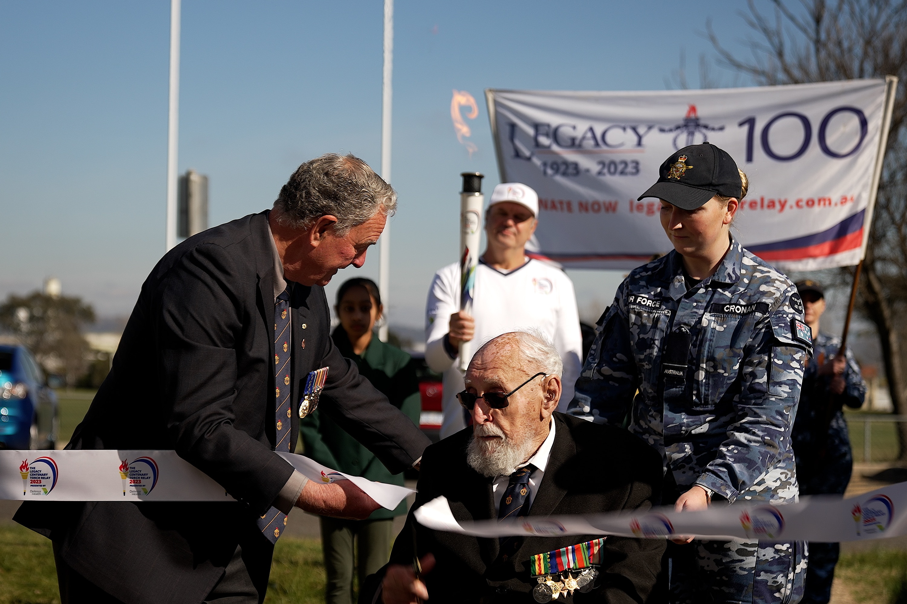 World War II veteran Jack Sealey cuts ribbon for final leg of veterans ...