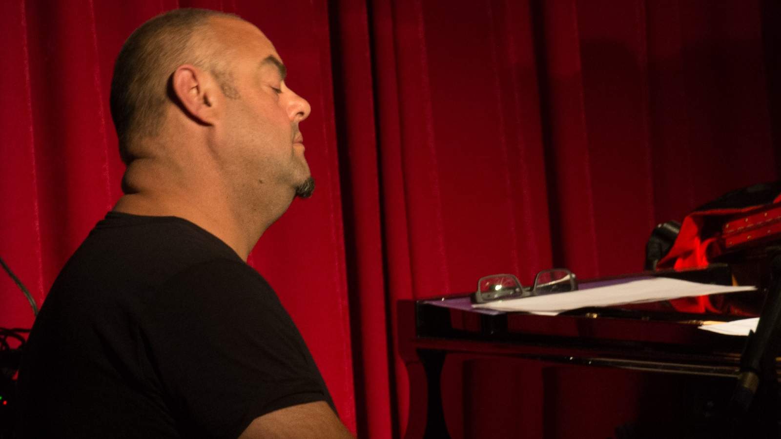 Sam Keevers & Christopher Hale at Wangaratta - ABC listen