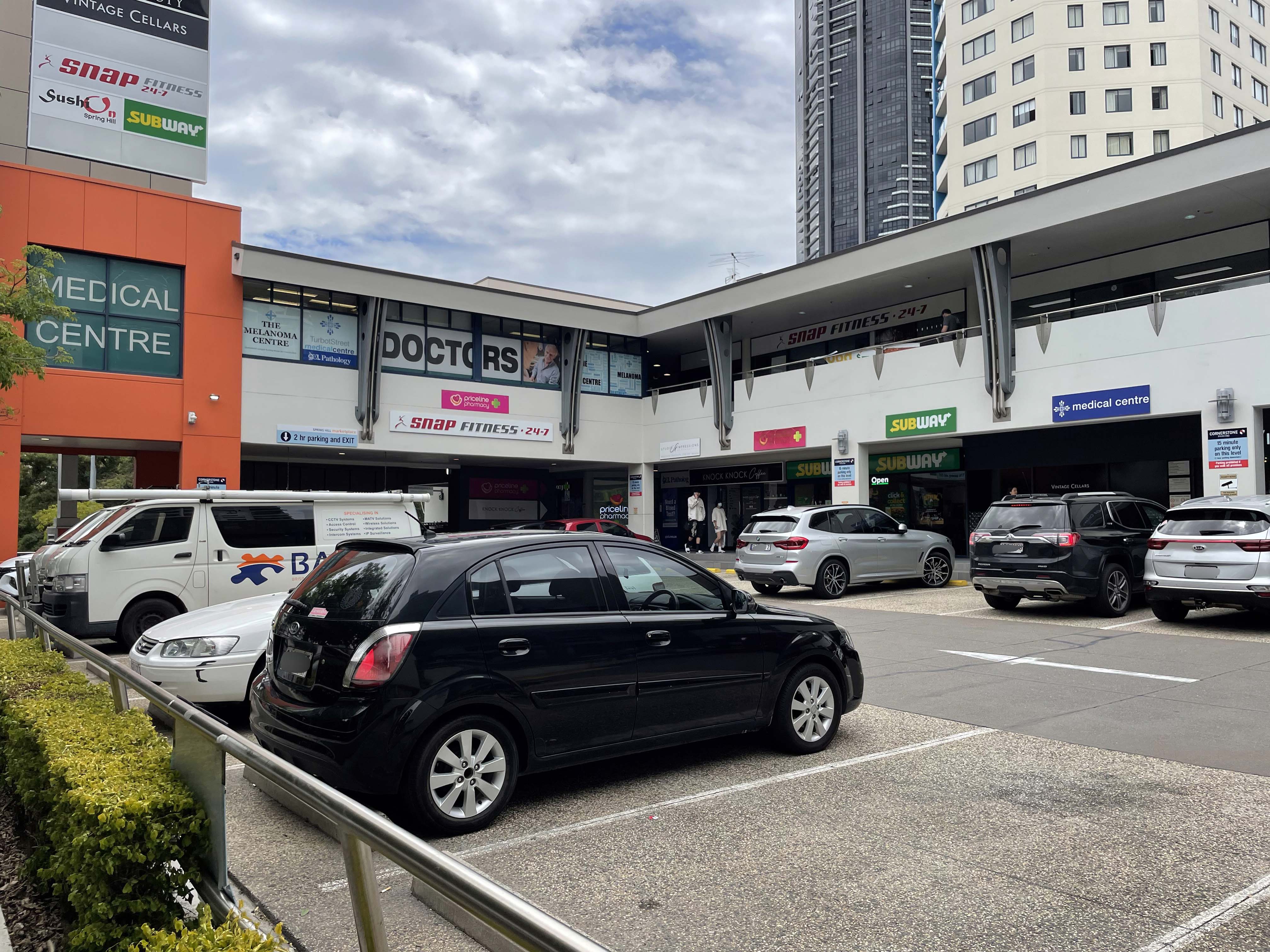 Man fighting for life in hospital after being crushed by barbell at ...