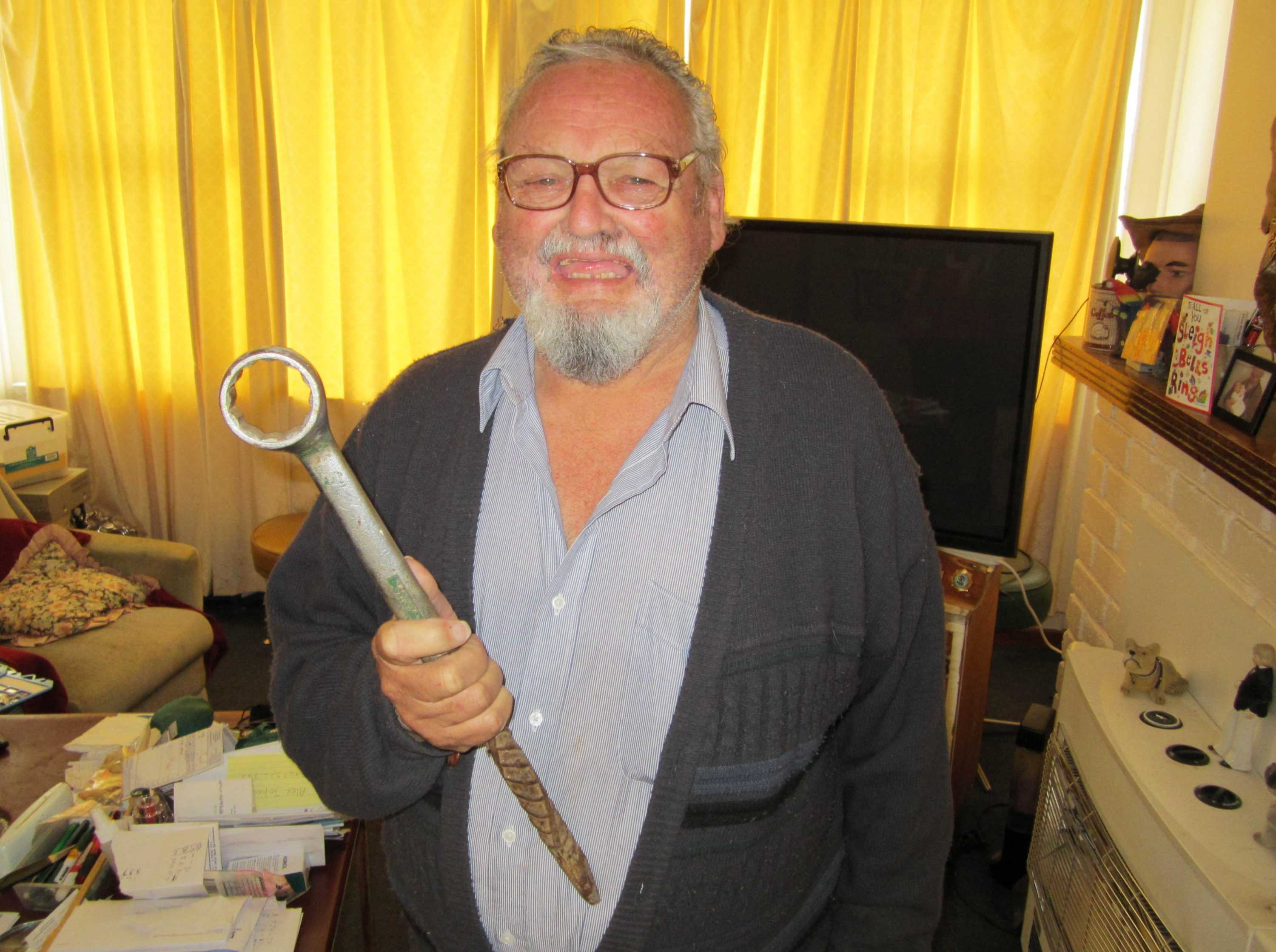 Modified spanners used during Tasman Bridge construction donated to ...