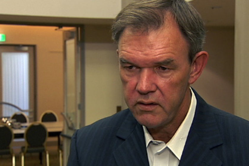 Scott Wilson from the Aboriginal Drug and Alcohol Council tells Jason ...