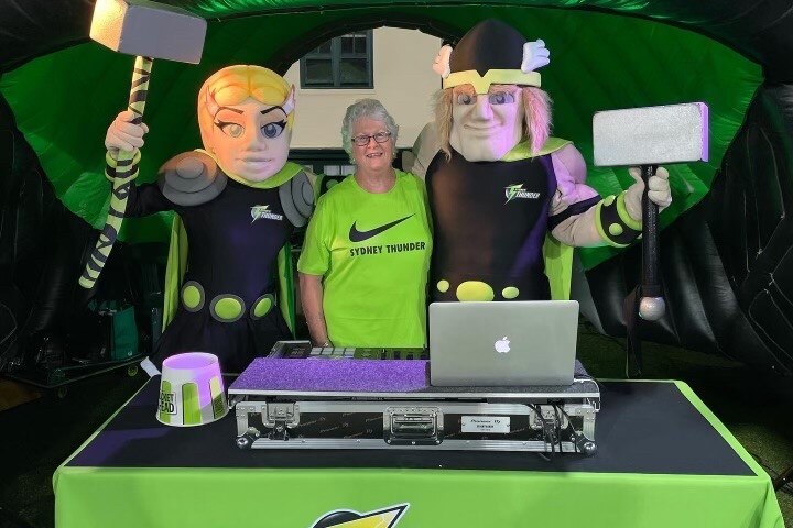 Canberra's DJ Sue Freeman is ready to ring in 2022 - ABC listen