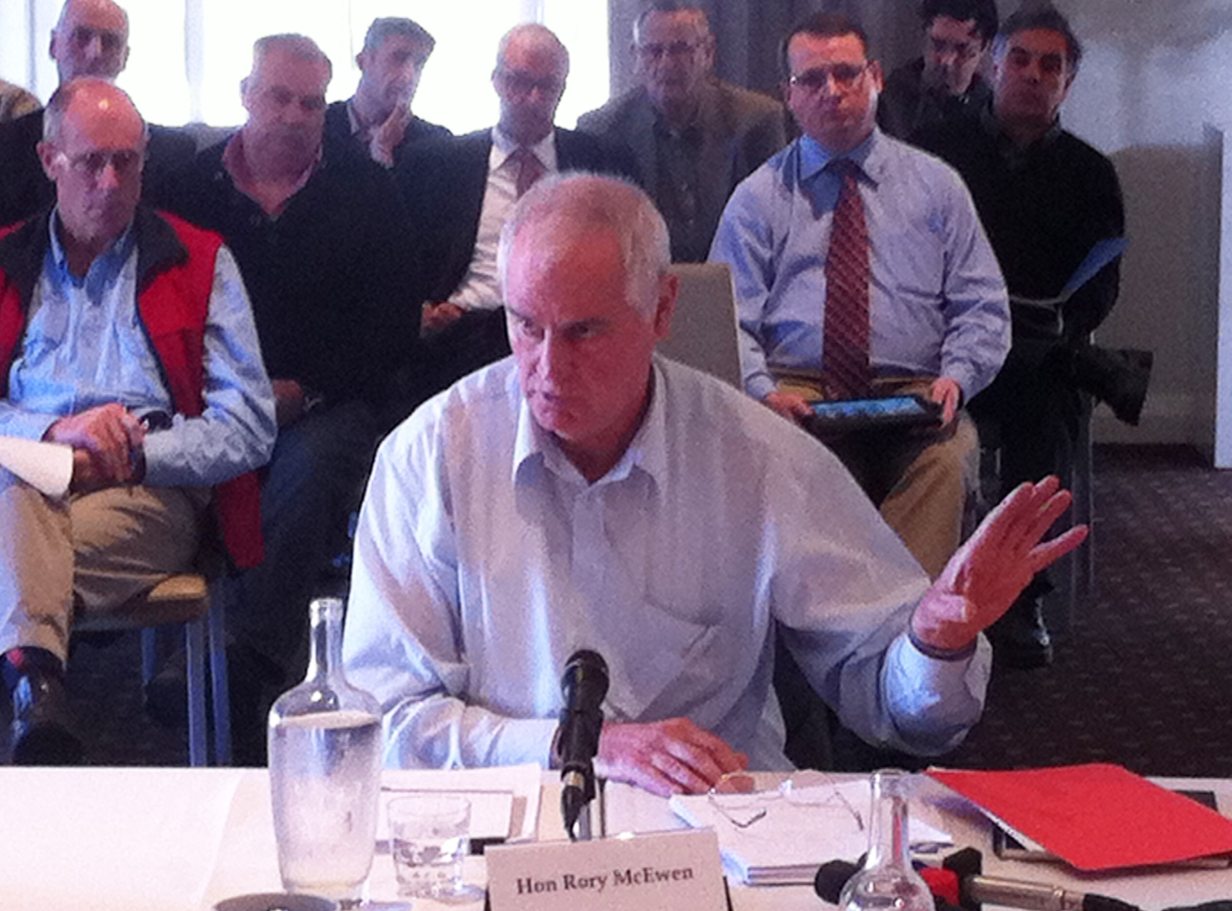 South Australian Liberals left to fend off rivals as Mount Gambier ...