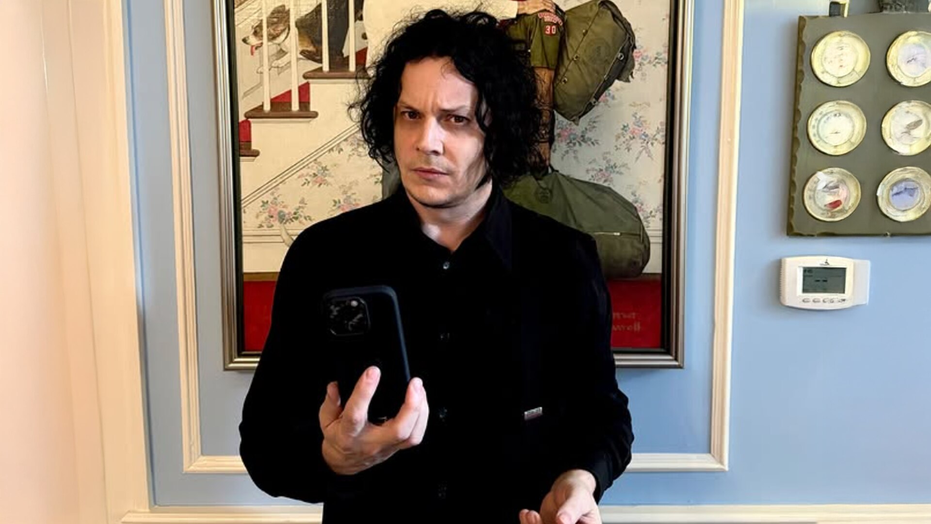 Jack White says "Hello Operator" on his first ever mobile phone - ABC listen