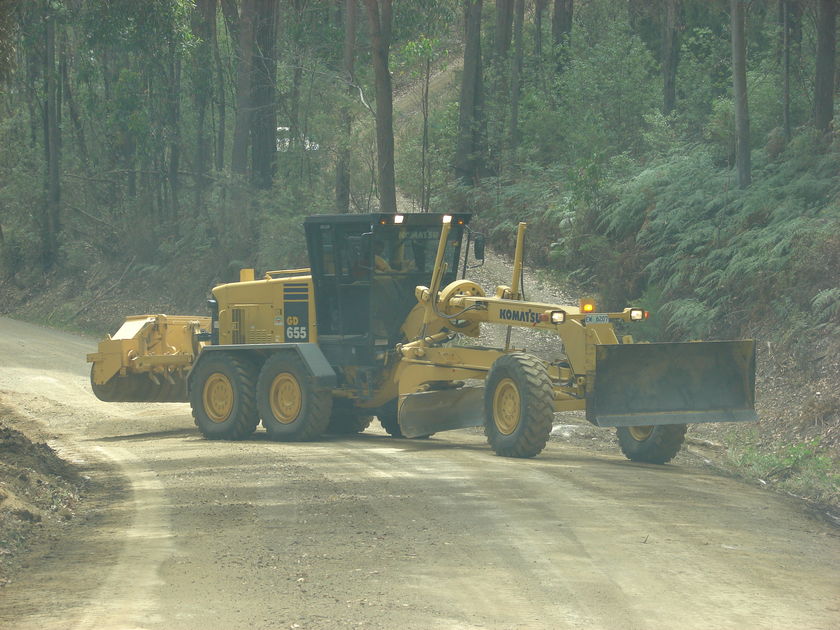 Bellingham bushfire uncontrolled, homes threatened - ABC News