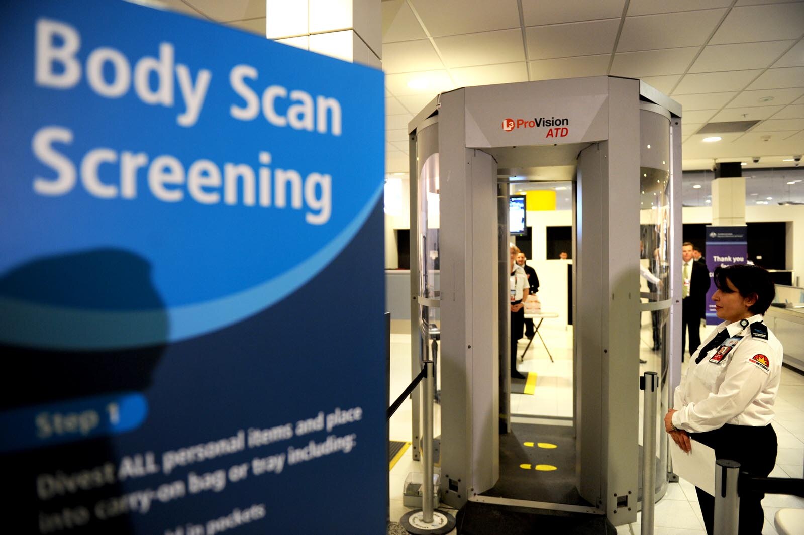 Body scanners on trial at Sydney Airport - ABC News