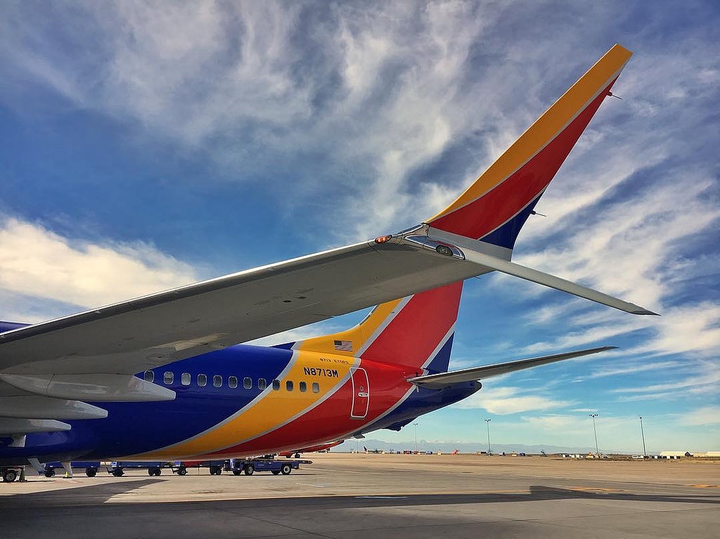 Donald Trump orders Boeing 737 MAX fleet grounded, as plane maker backs ...