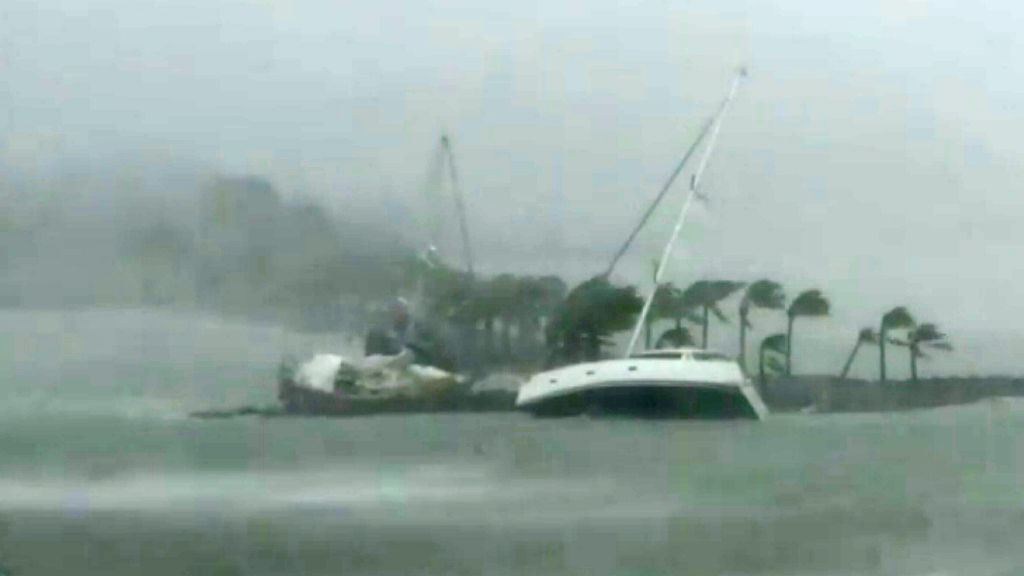 Cyclone Debbie: Videos show damaging system lashing north Queensland ...
