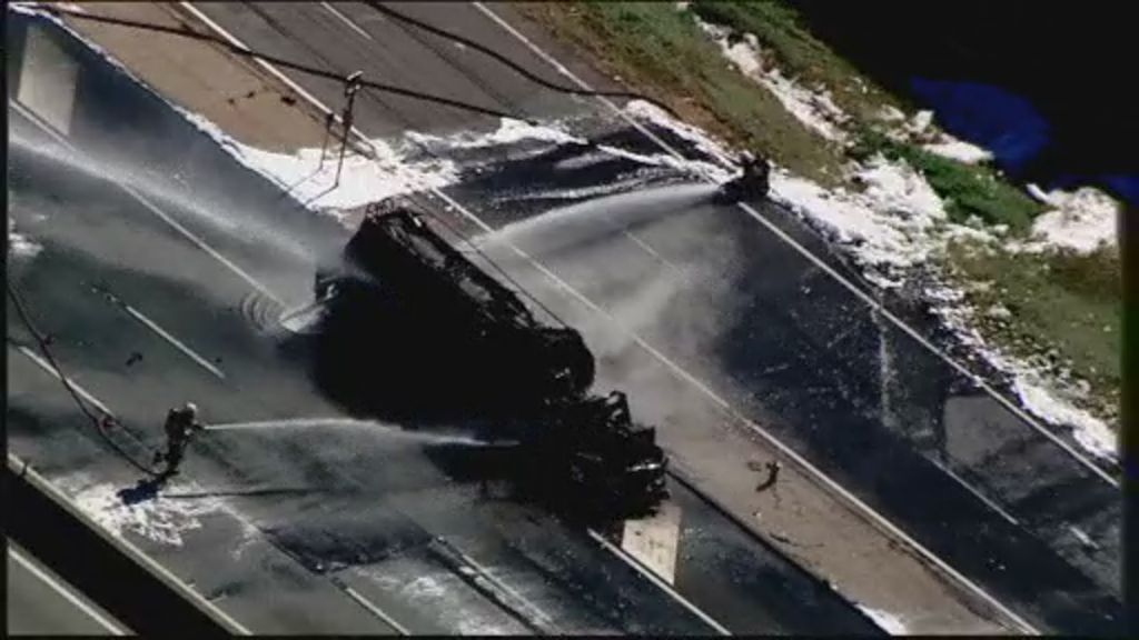 Truck explosion stops traffic - ABC News