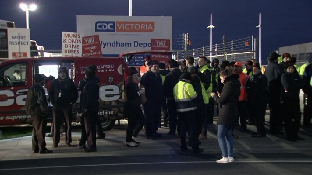 Bus drivers stage 24-hour strike in Melbourne, Ballarat, Geelong - ABC News