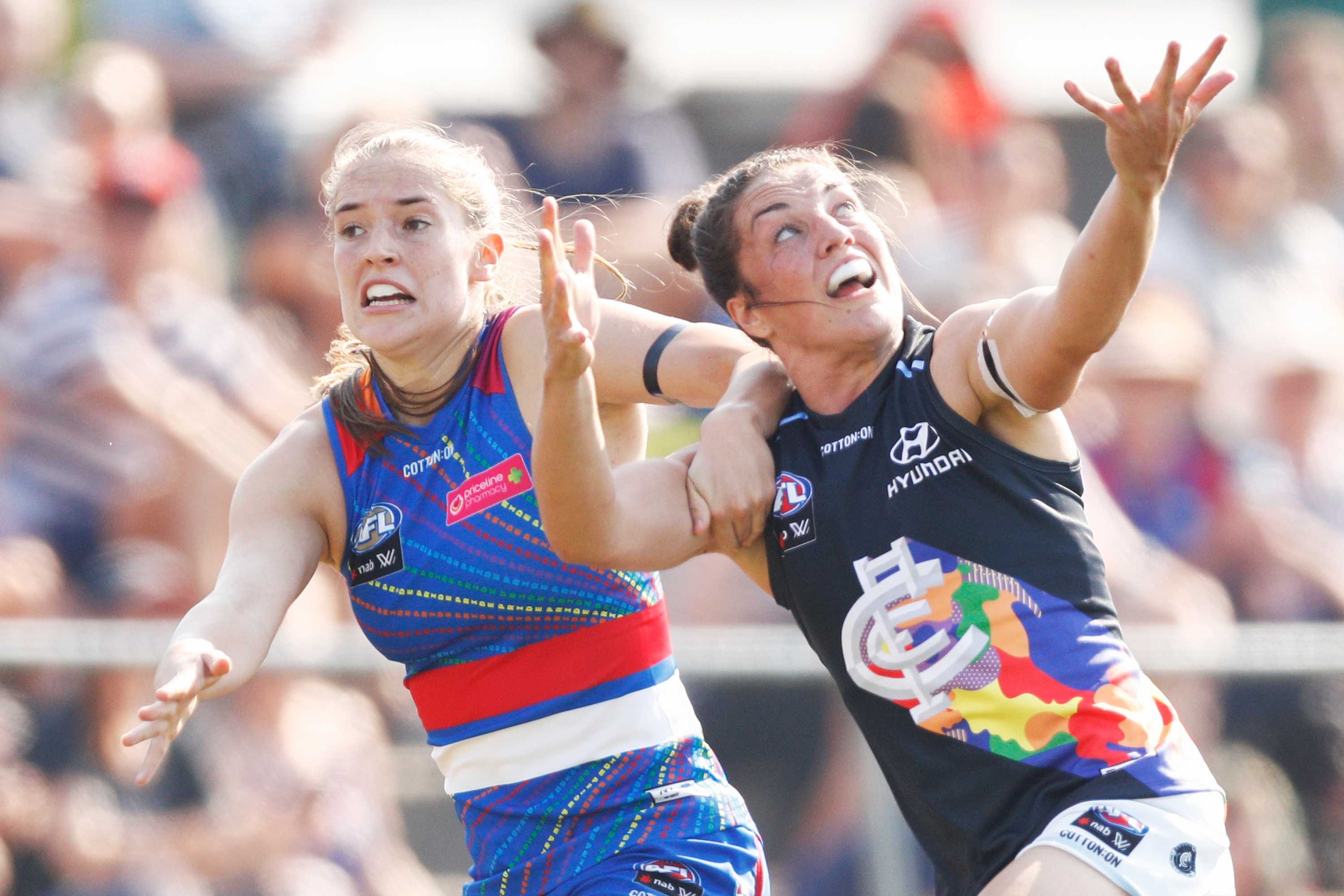 Ash Barty takes call from Carlton AFLW captain Kerryn Harrington during ...